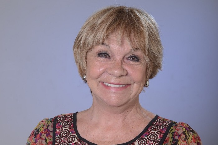 Virginia Lago y María Elena Walsh – Caballito Web